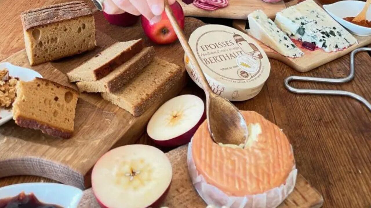 French Cheese History & Pairings - Academy Of Cheese