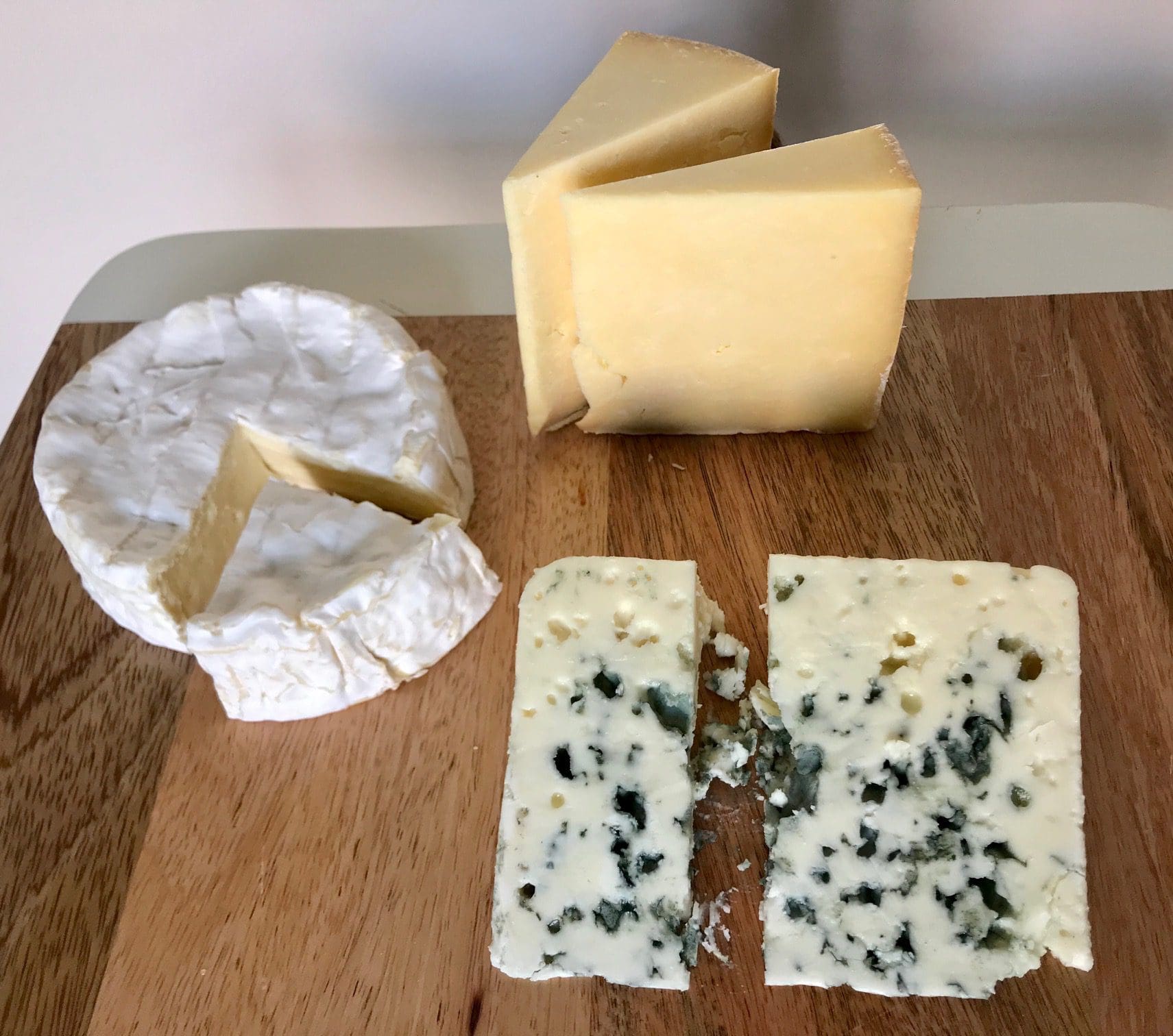 Presenting and Serving cheese - Academy Of Cheese