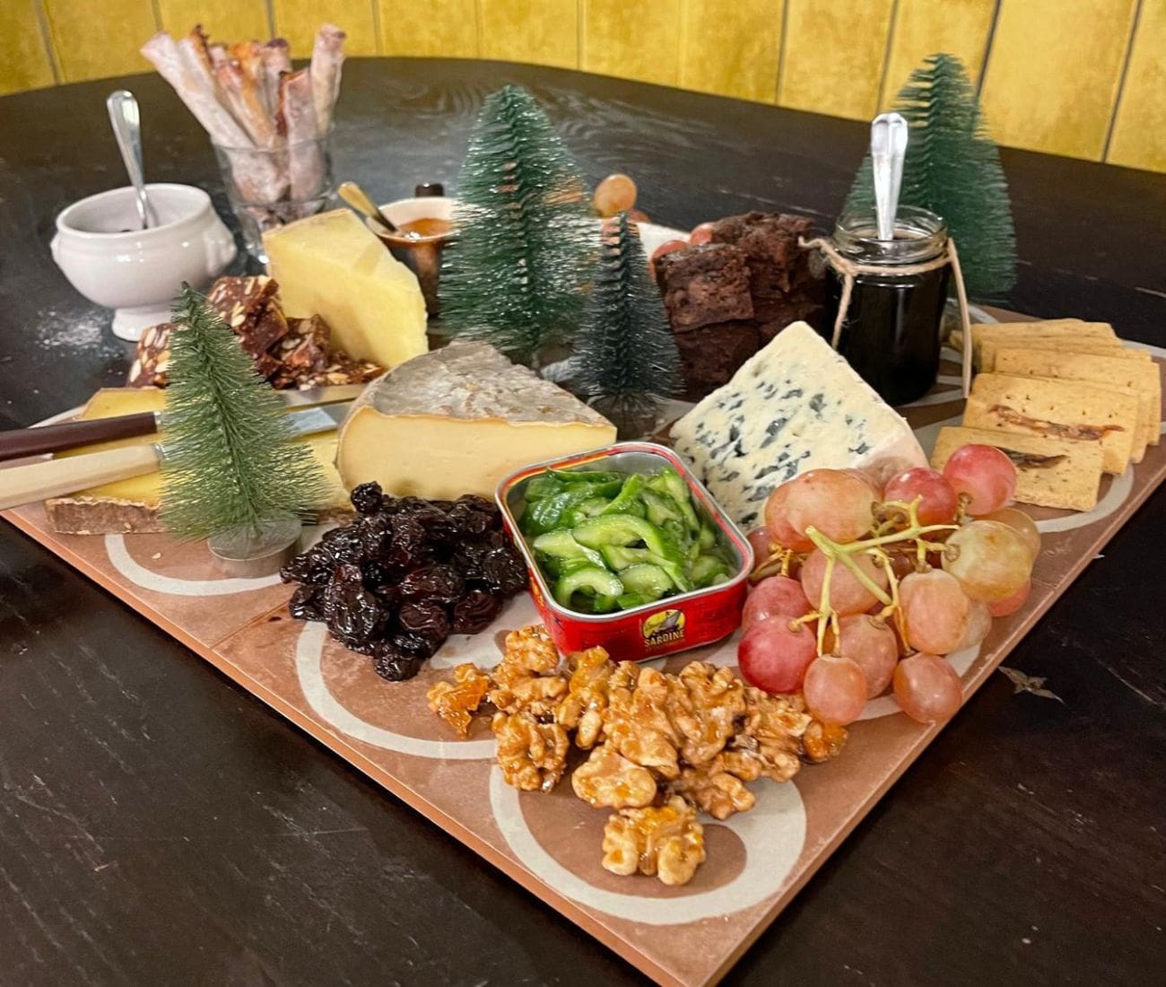 Five Homemade Accompaniments to Complete Your Christmas Cheese Board ...